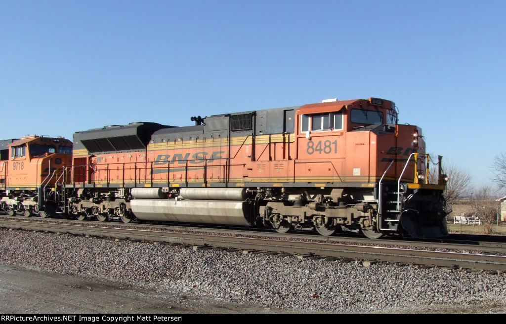 BNSF 8481